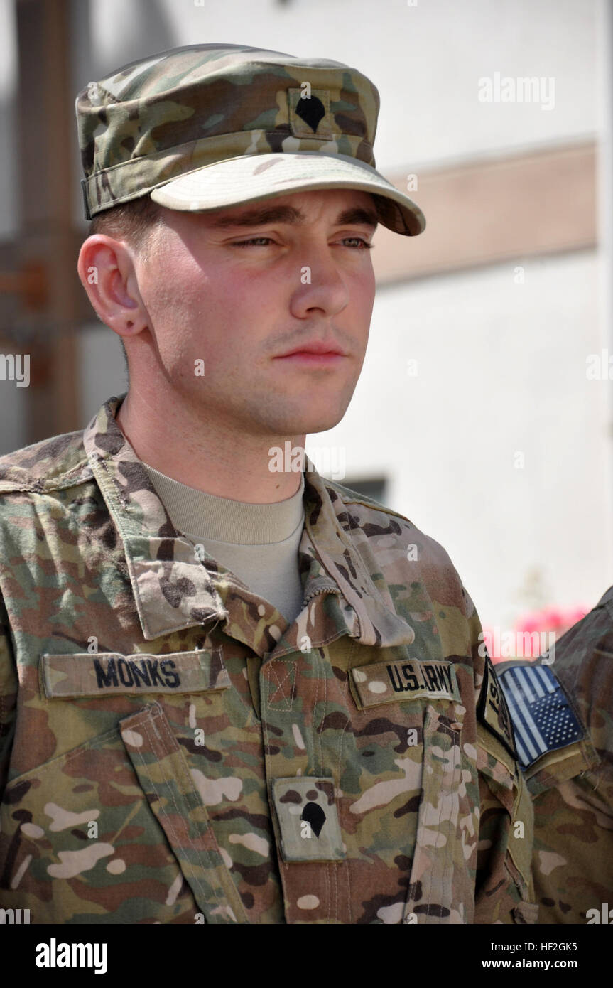 Bravo company first sergeant 2nd hi-res stock photography and images ...