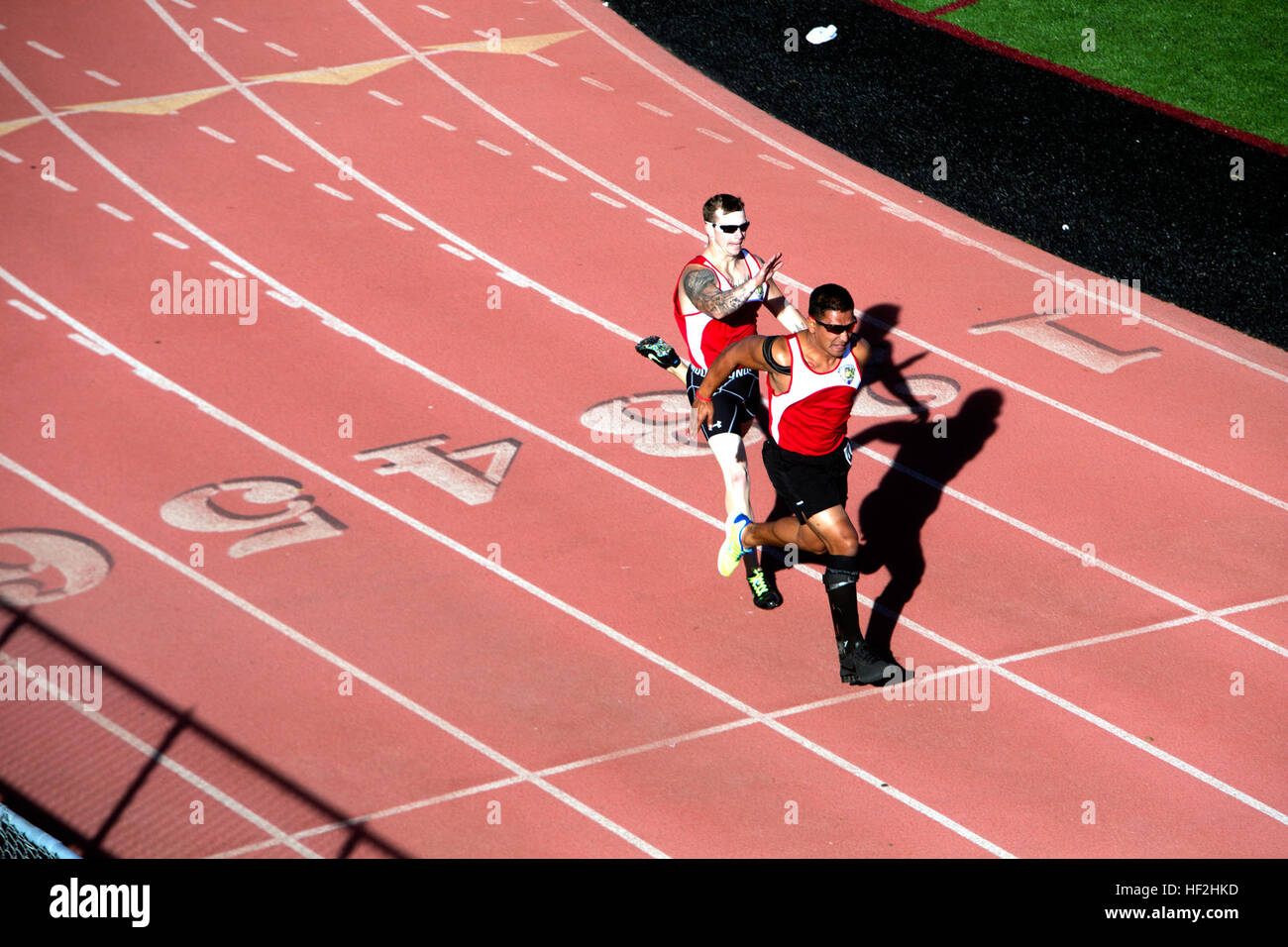 200 meter olympic track hi-res stock photography and images - Alamy