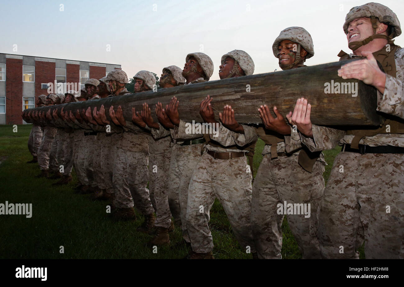 Marines with 8th Communication Battalion, II Marine Expeditionary Force ...