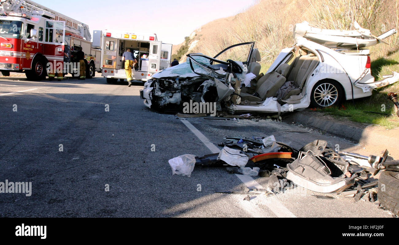 Two-car collision in the USA Stock Photo - Alamy