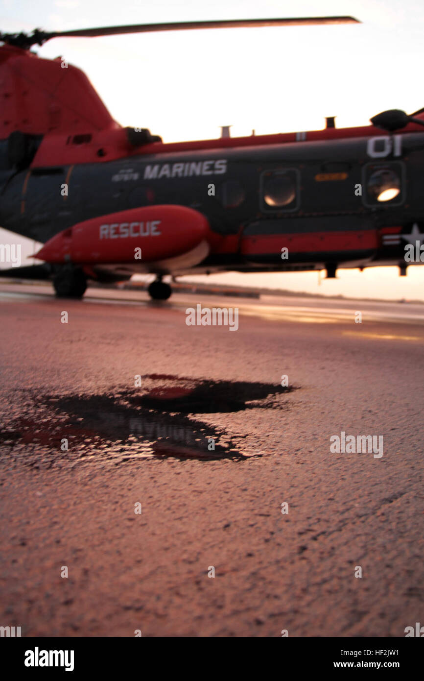Hh 46e sea knight search rescue hi-res stock photography and images - Alamy