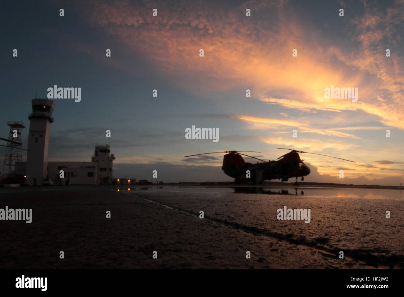 Hh 46e sea knight search rescue hi-res stock photography and images - Alamy