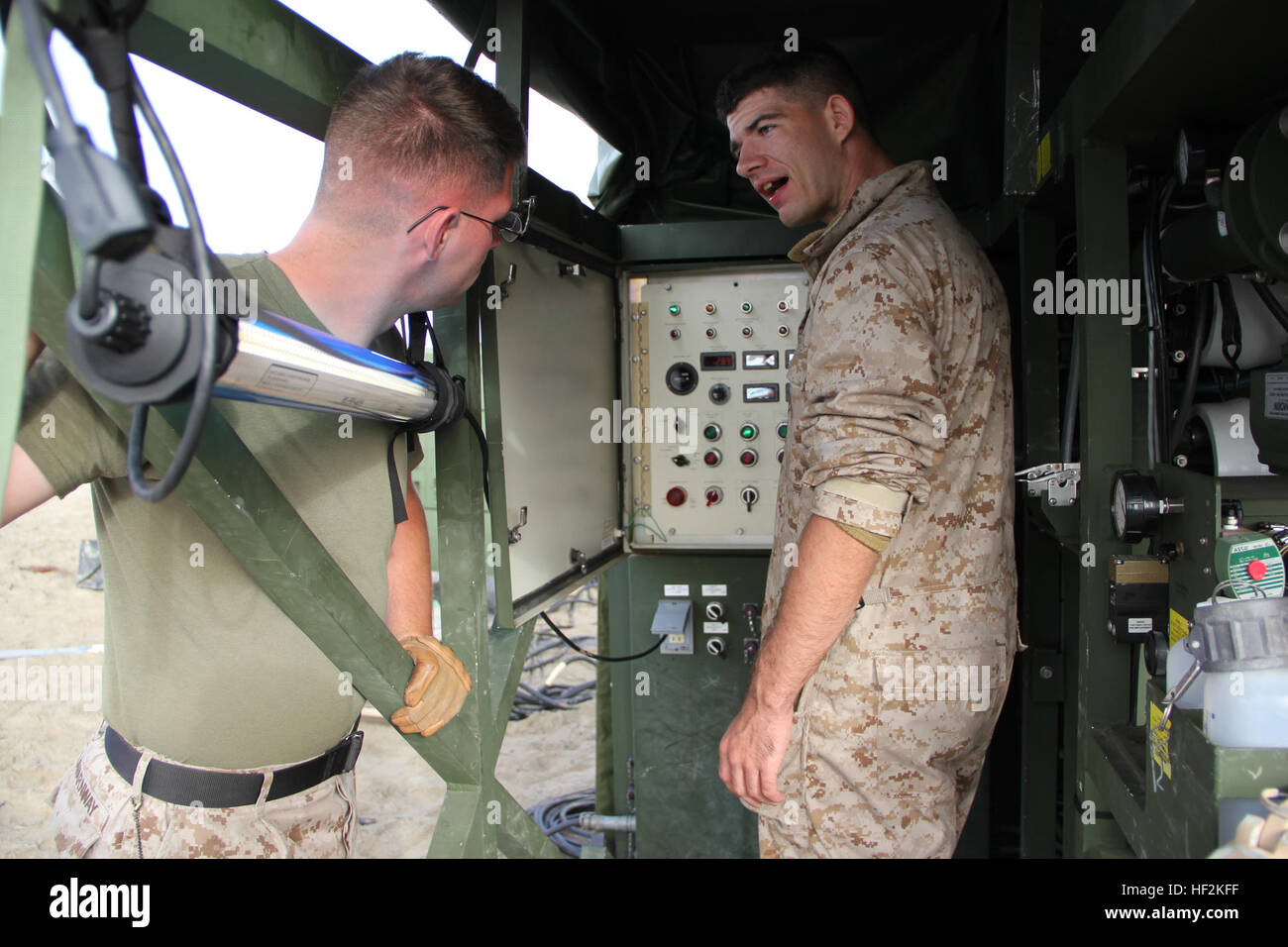 Tactical water purification system hi-res stock photography and images ...