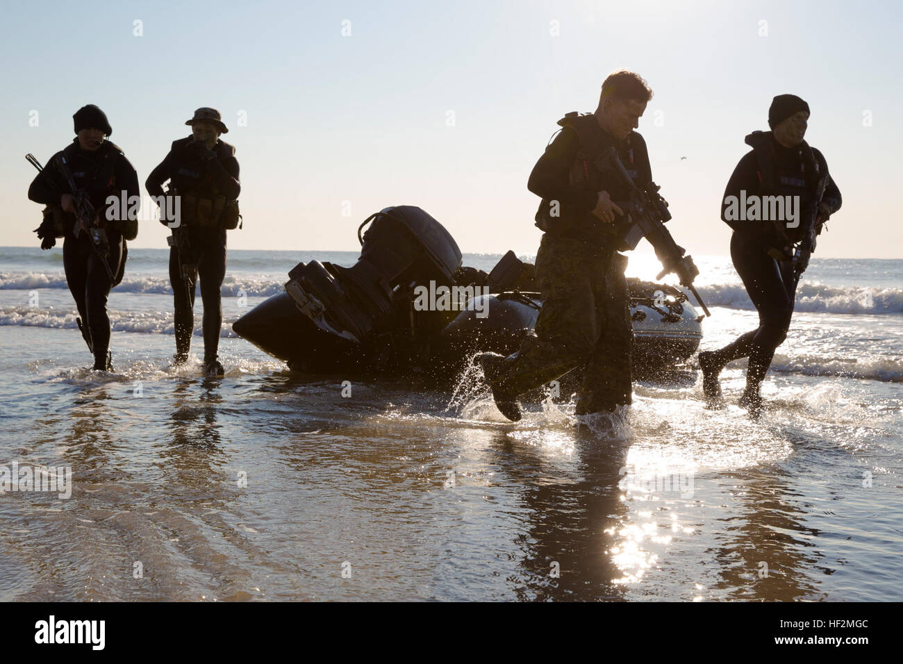 Marines with 2nd Reconnaissance Battalion, 2nd Marine Division, II ...
