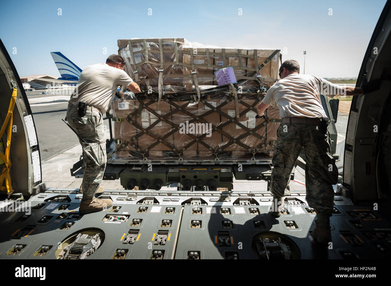Aerial porters from the Kentucky Air National Guard’s 123rd Contingency ...