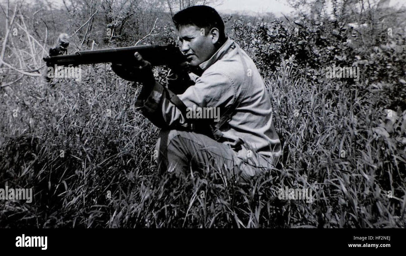 Navajo Code Talker Frank Chester Nez Chester Nez Stock Photo - Alamy