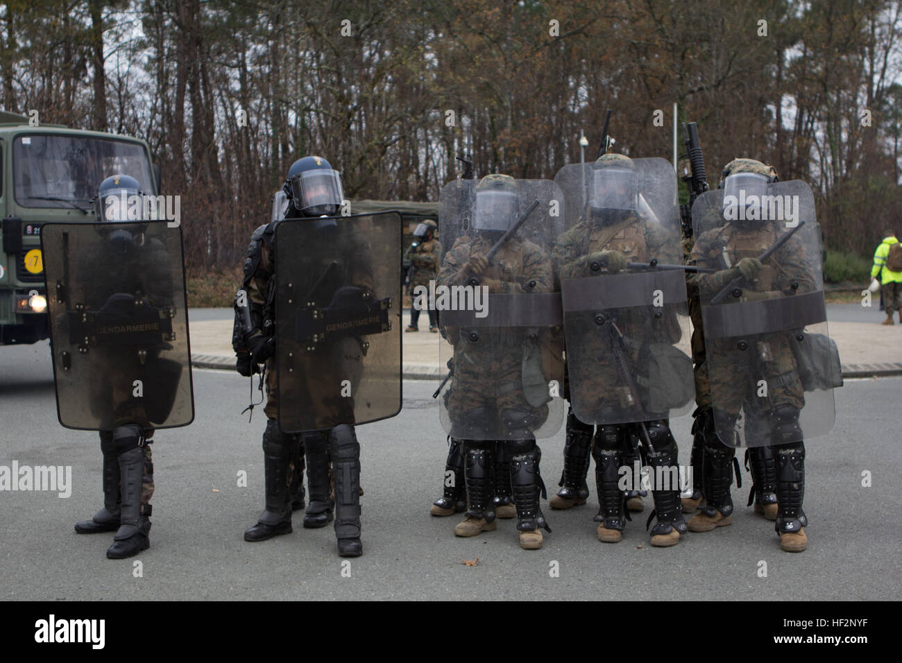Armed police riot training exercise hi-res stock photography and images ...