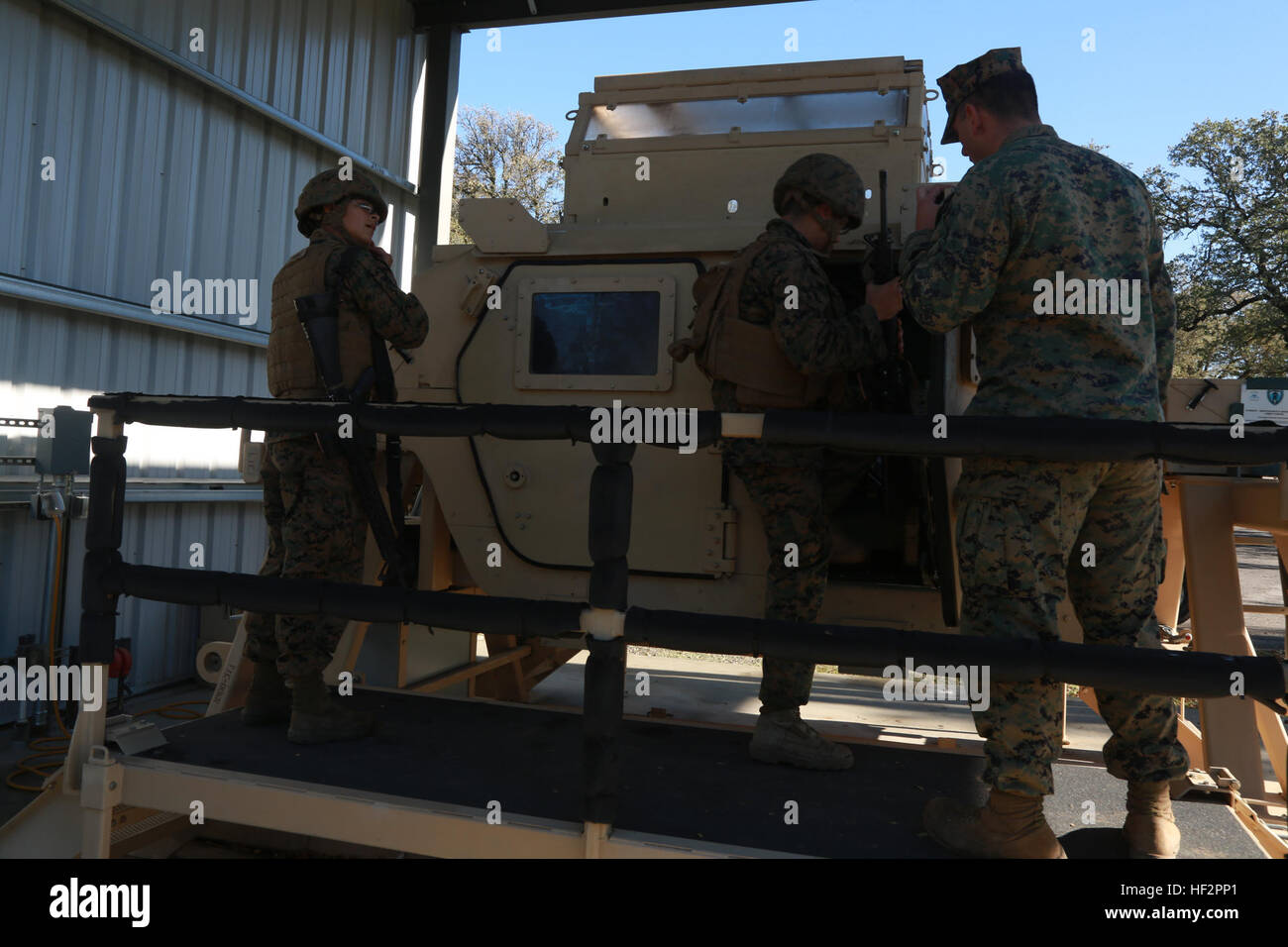 Humvee egress assistance trainer hi-res stock photography and images ...