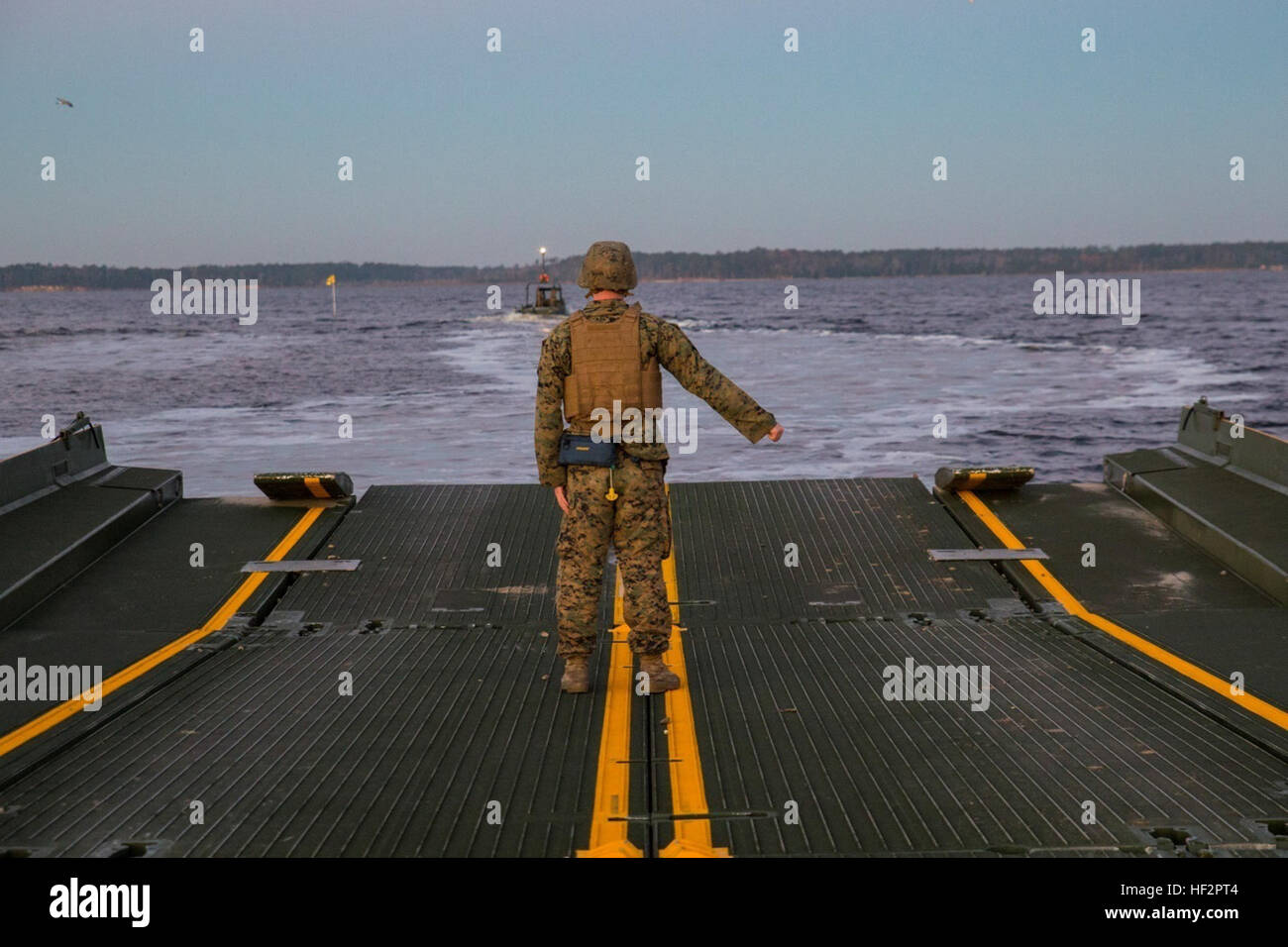 Hand signals tanks hi-res stock photography and images - Alamy