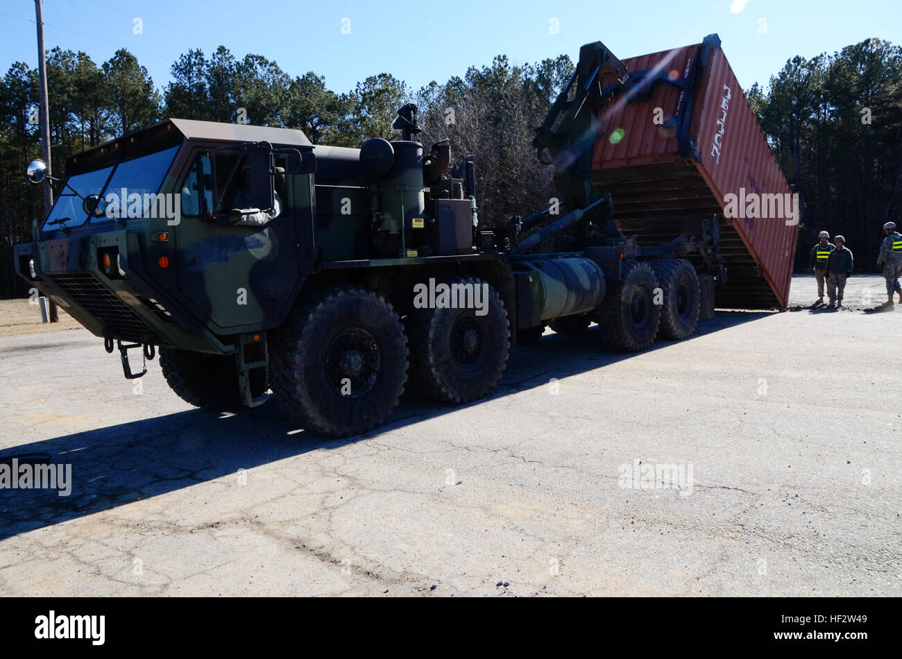 Army reserve soldiers load hi-res stock photography and images - Alamy