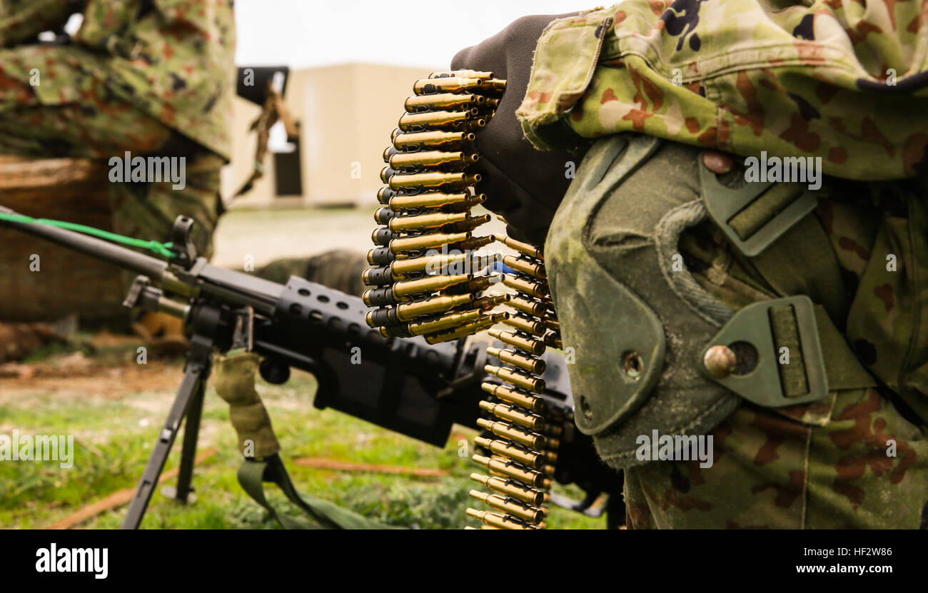 U.S. Marines with 1st Reconnaisance Battalion, 1st Marine Division ...