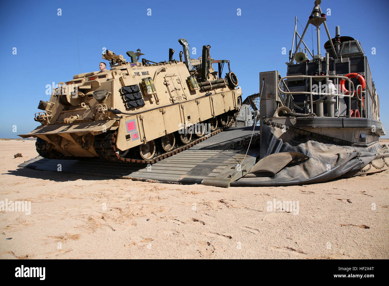 M88a2 hercules recovery vehicle hi-res stock photography and images - Alamy
