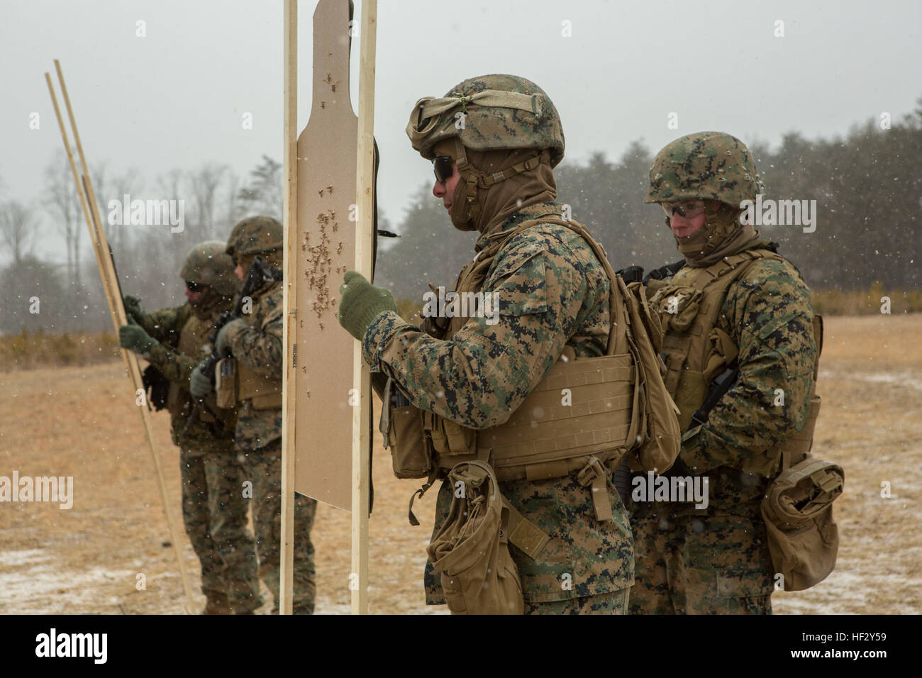 U.S. Marines with Alpha Company, 2nd Transportation Support Battalion ...