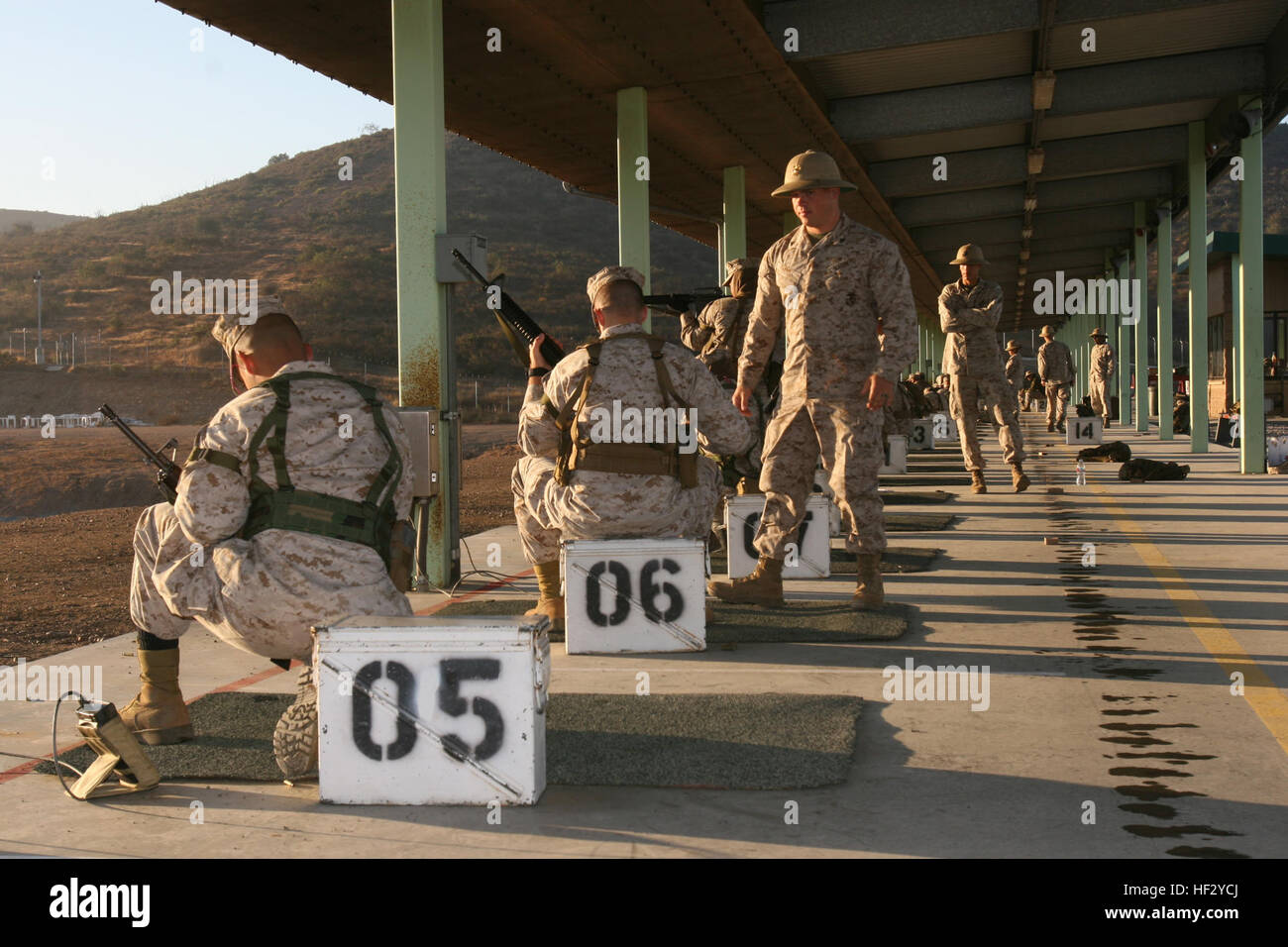 Combat marksmanship coach hi-res stock photography and images - Alamy