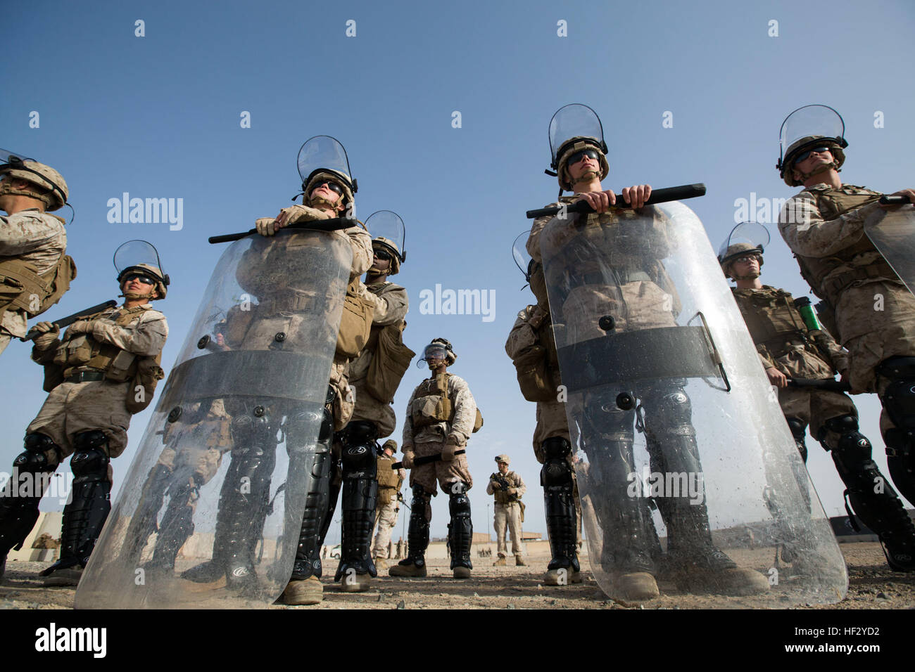 Kuwait air force entrance hi-res stock photography and images - Alamy
