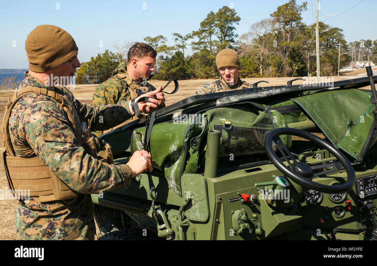 Marines with Bravo Battery, 1st Battalion, 10th Marine Regiment, tie ...