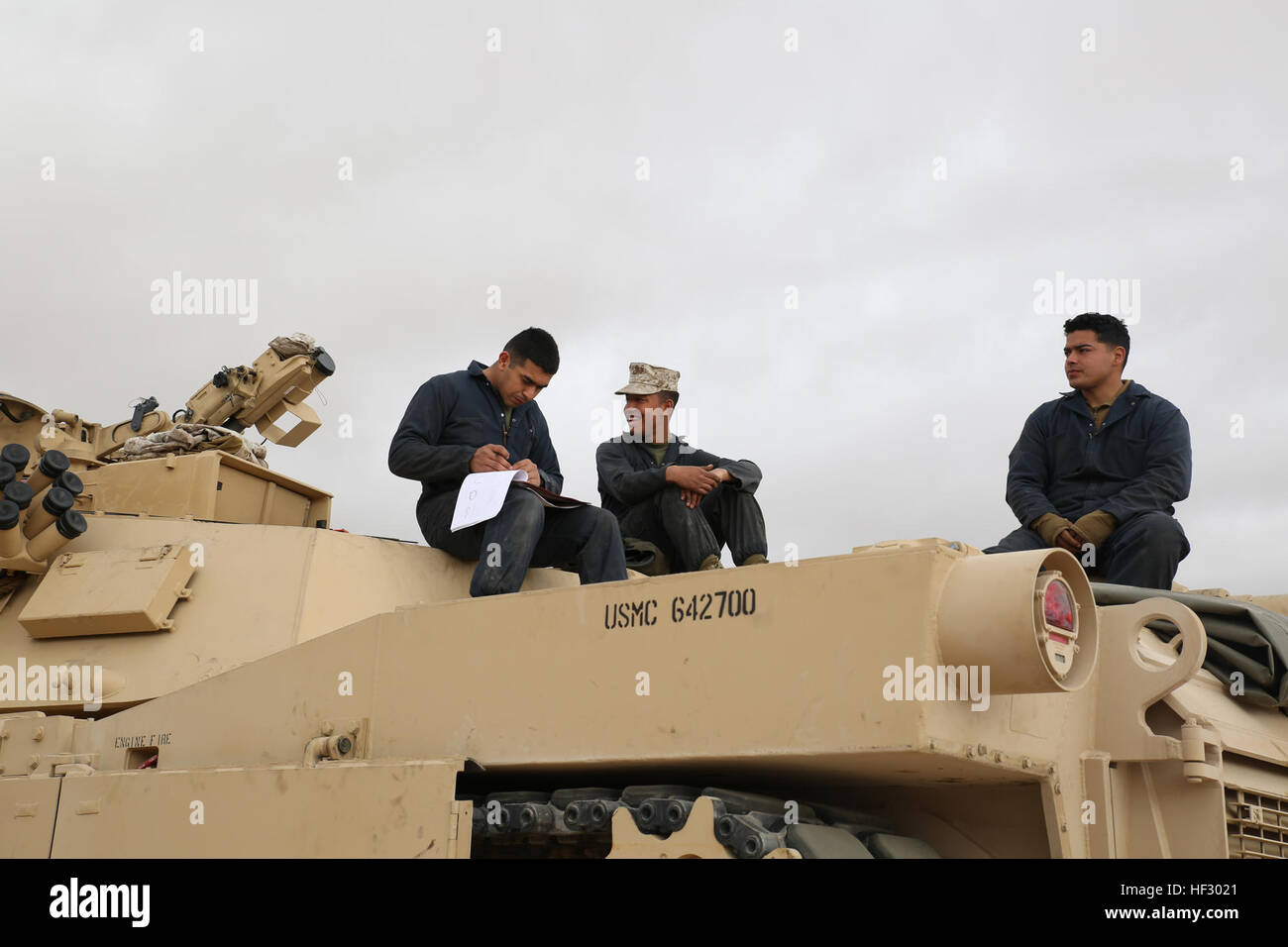 Marines with Tank Platoon, Company B, Ground Combat Element Integrated ...