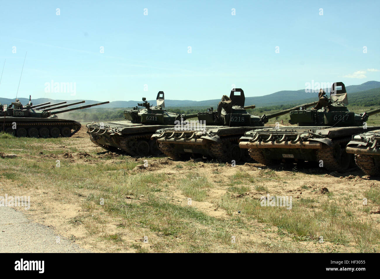 Bulgarian t 72 tanks train nova hi-res stock photography and images - Alamy