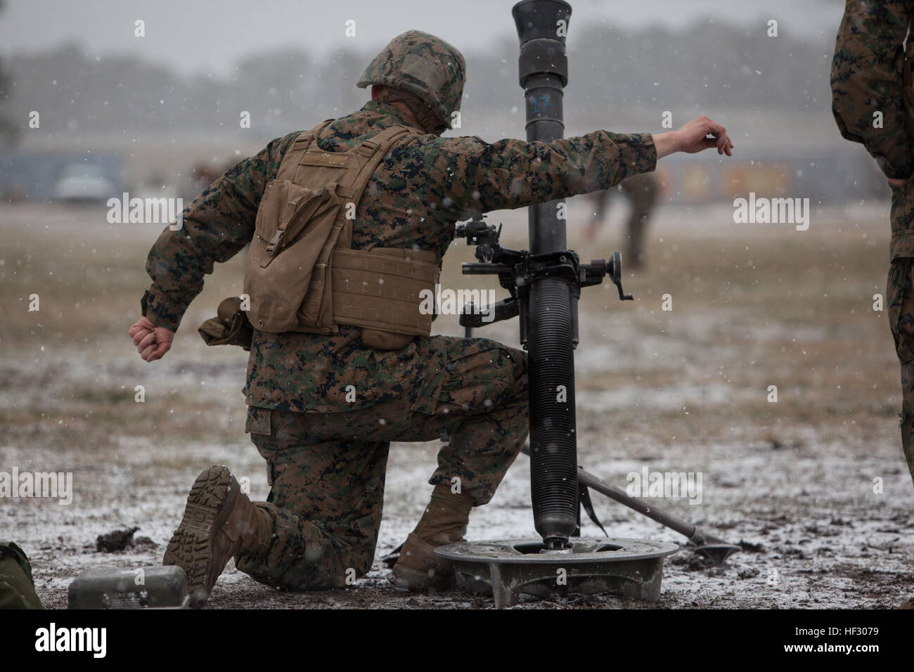 81 mm mortar infantry hi-res stock photography and images - Alamy