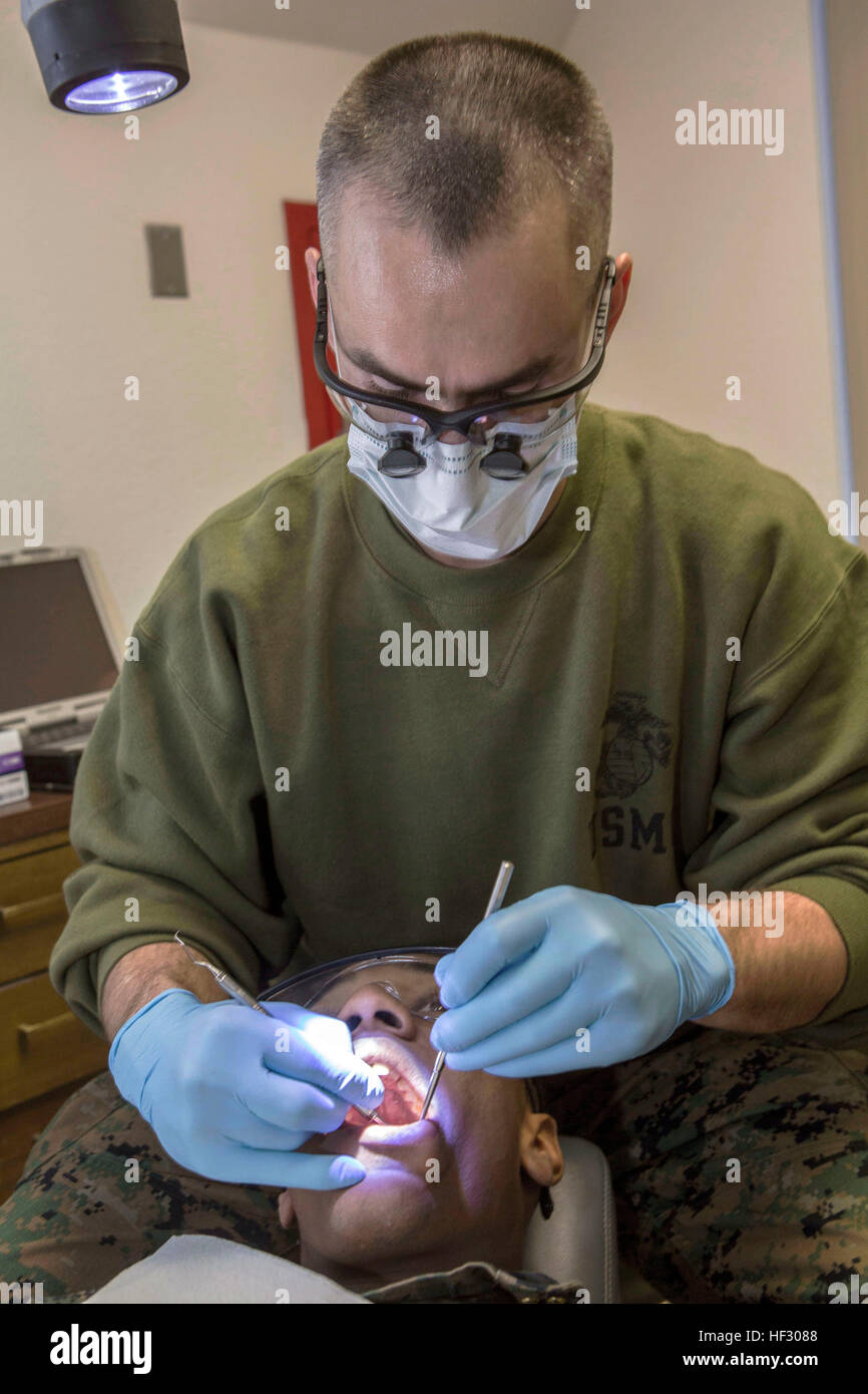 U s navy dental corps hi-res stock photography and images - Alamy