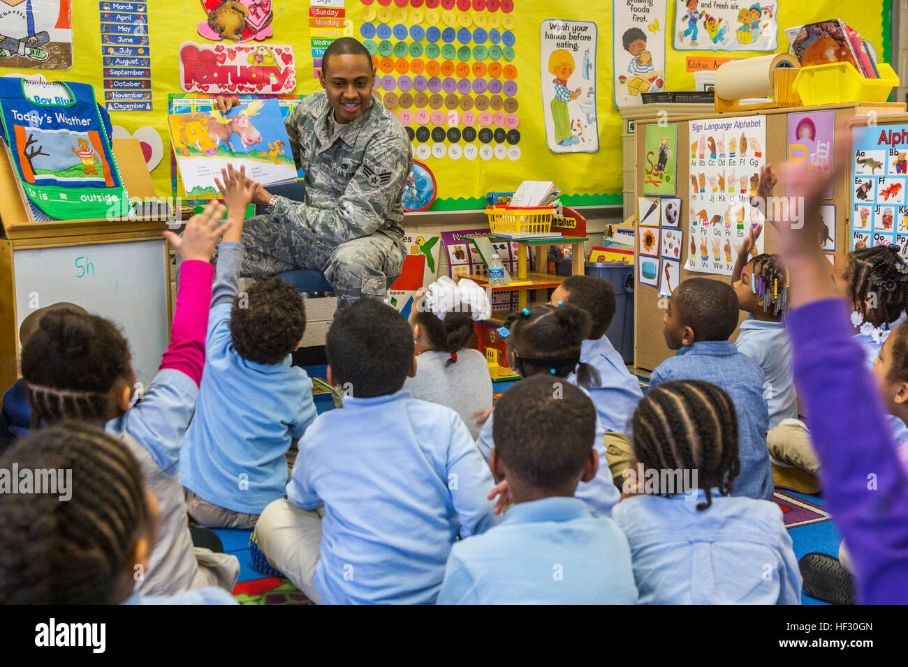 Hawthorne park elementary school hi-res stock photography and images ...
