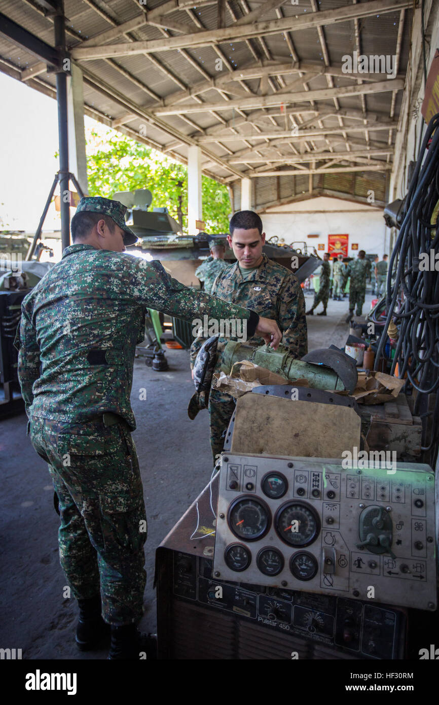 Military base in manila hi-res stock photography and images - Alamy