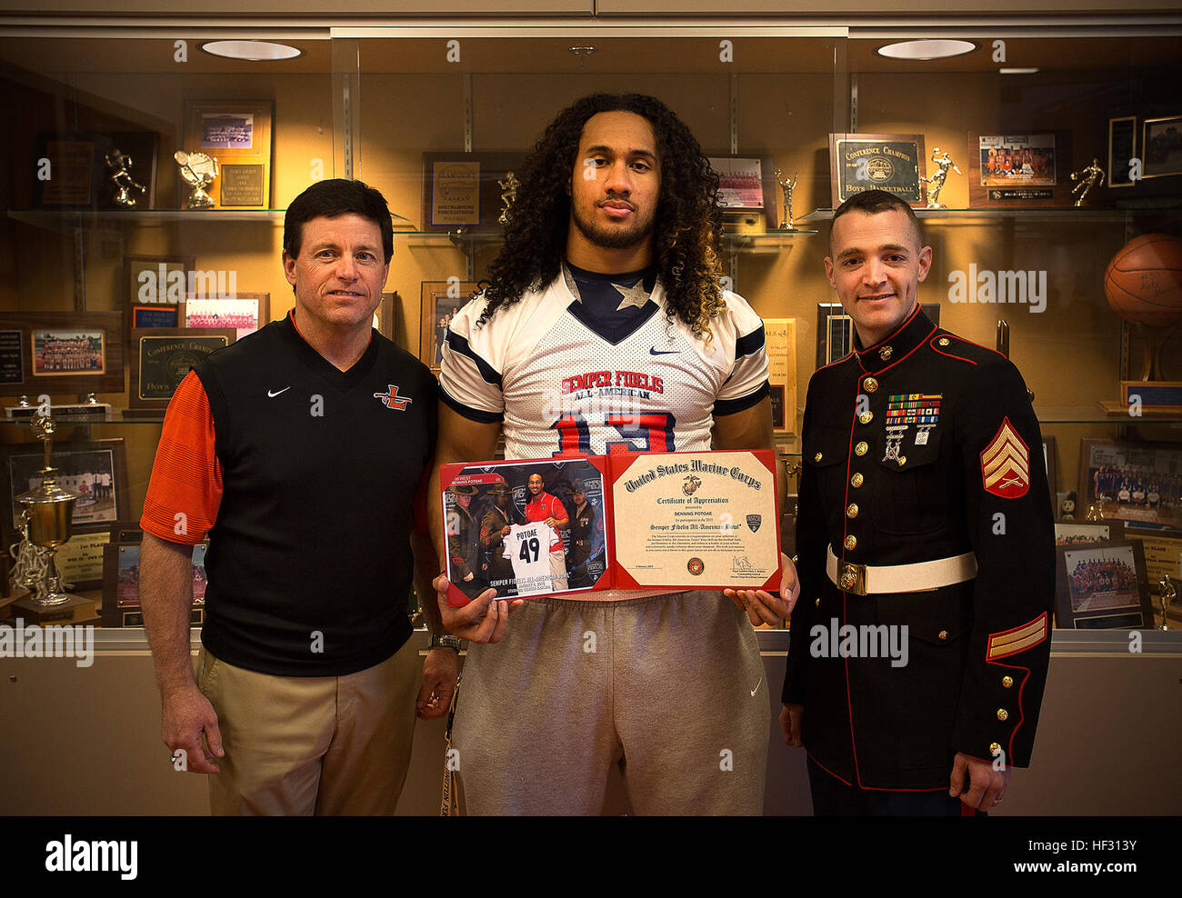 Sgt. Daniel Pluth (right), a Marine recruiter in Tacoma, Washington ...