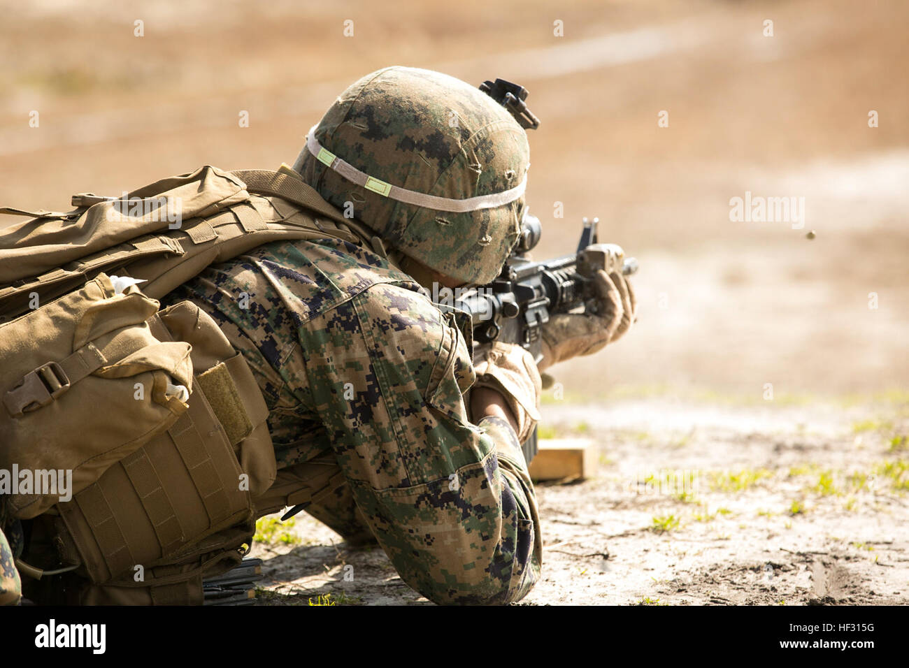 Marines from Easy Company, 2nd Battalion, 2nd Marine Regiment, conduct ...