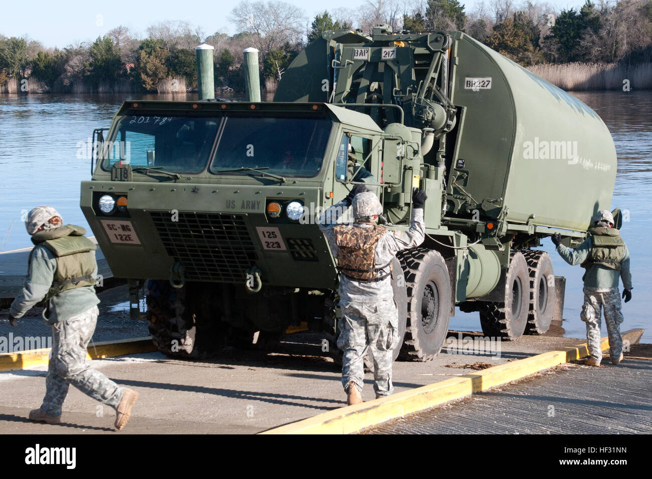 S.C. National Guard Soldiers from the 125th Multi-Role Bridge Company ...