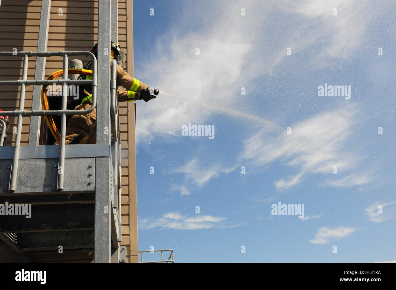 Hawaii Army National Guardsmen of the 297th Firefighting Detachment ...
