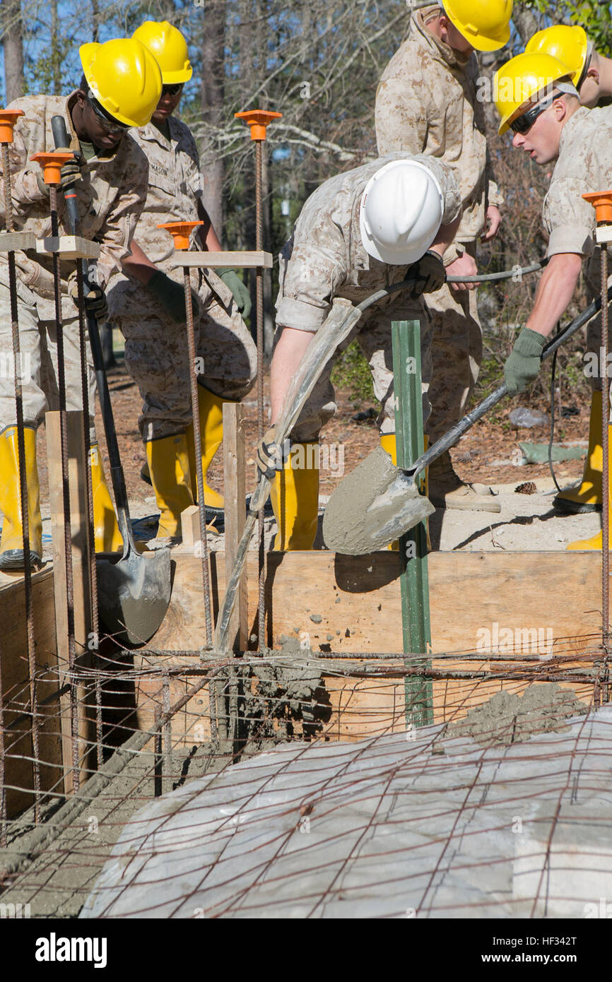 Combat engineers with 8th Engineer Support Battalion, 2nd Marine ...