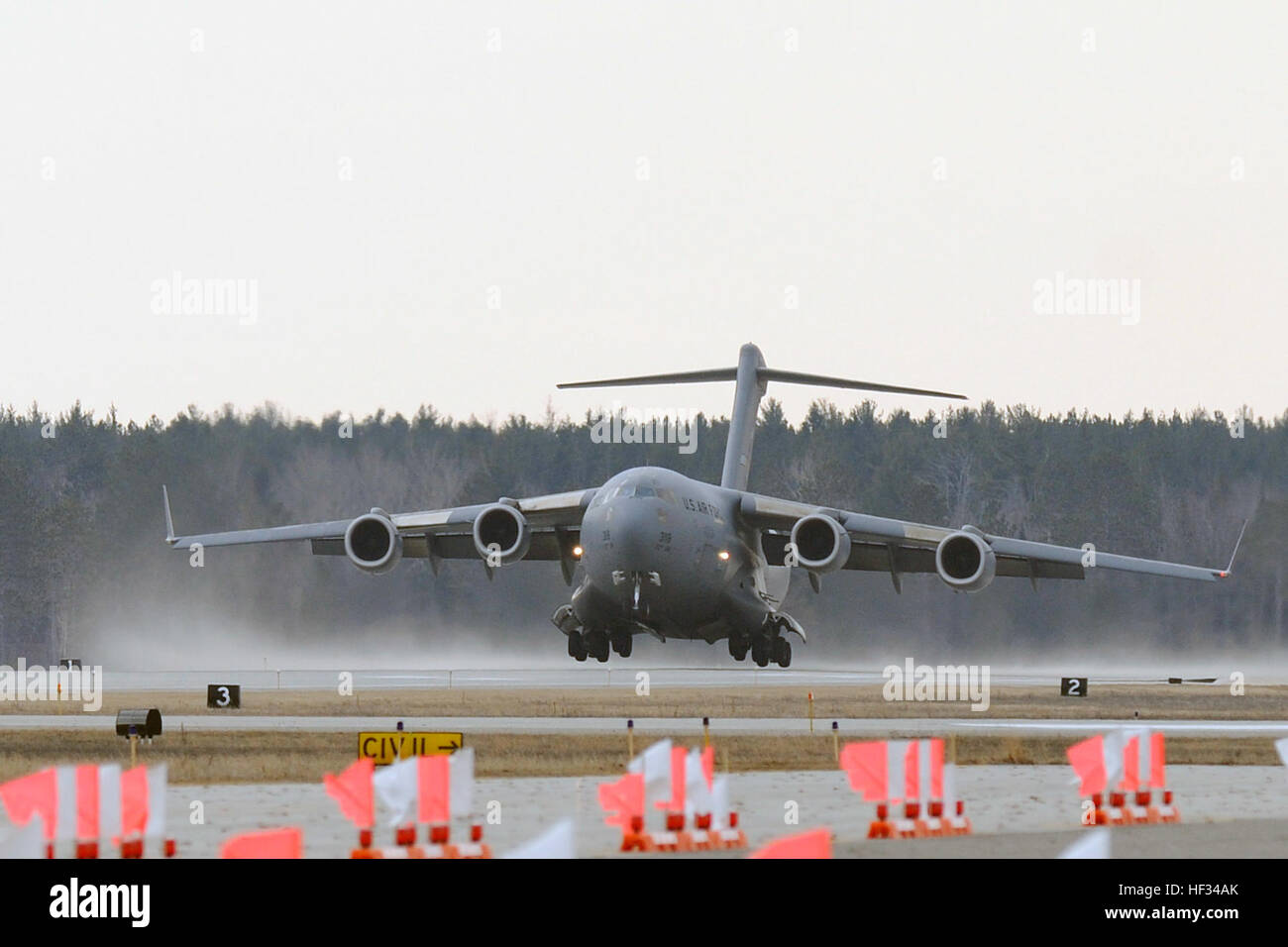A C-17 Globemaster III from the 172nd Airlift Wing, Mississippi Air ...