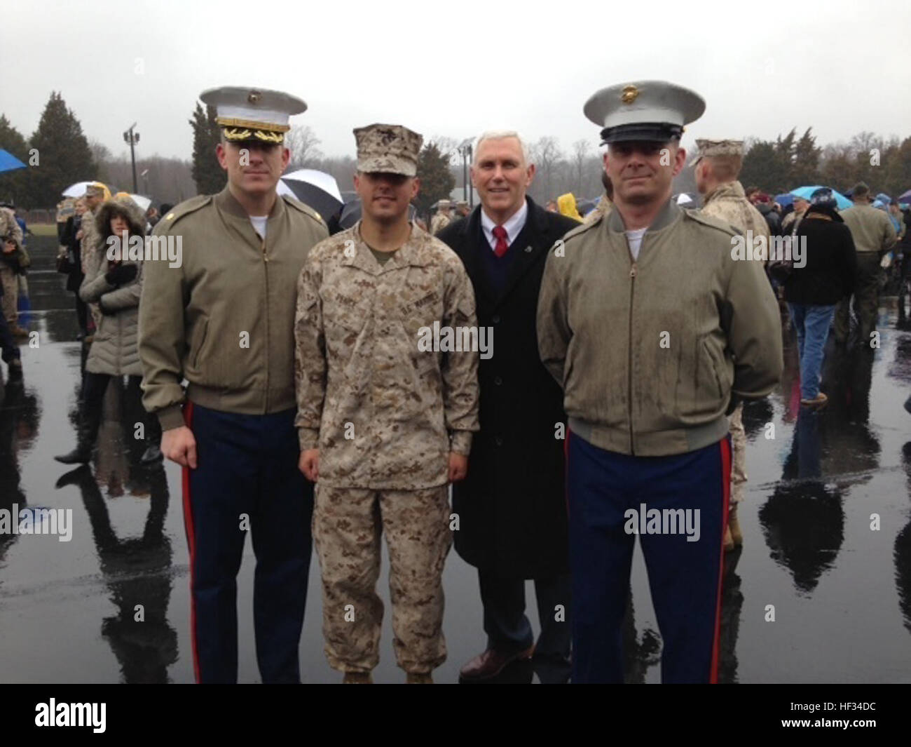 Marines graduate from Officer Candidate School at Marine Corps Base ...