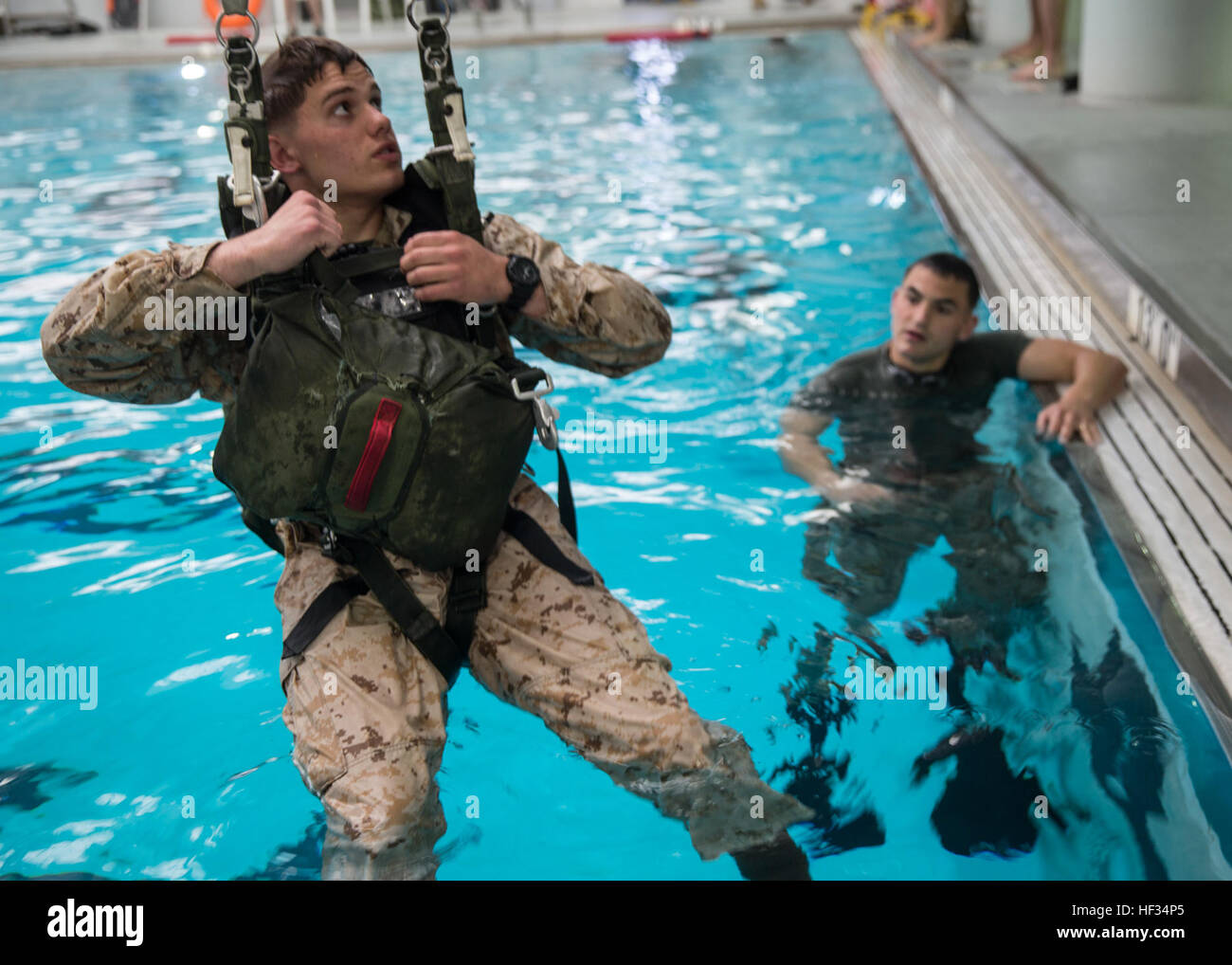 A Marine with 2nd Reconnaissance Battalion practices detaching himself ...
