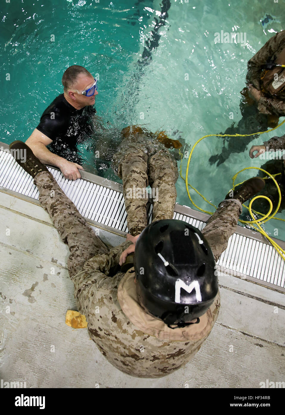 Marines and Sailors with the 26th Marine Expeditionary Unit practice ...