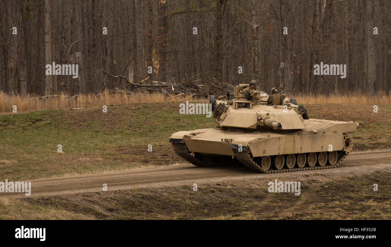 M88 recovery vehicle hi-res stock photography and images - Alamy