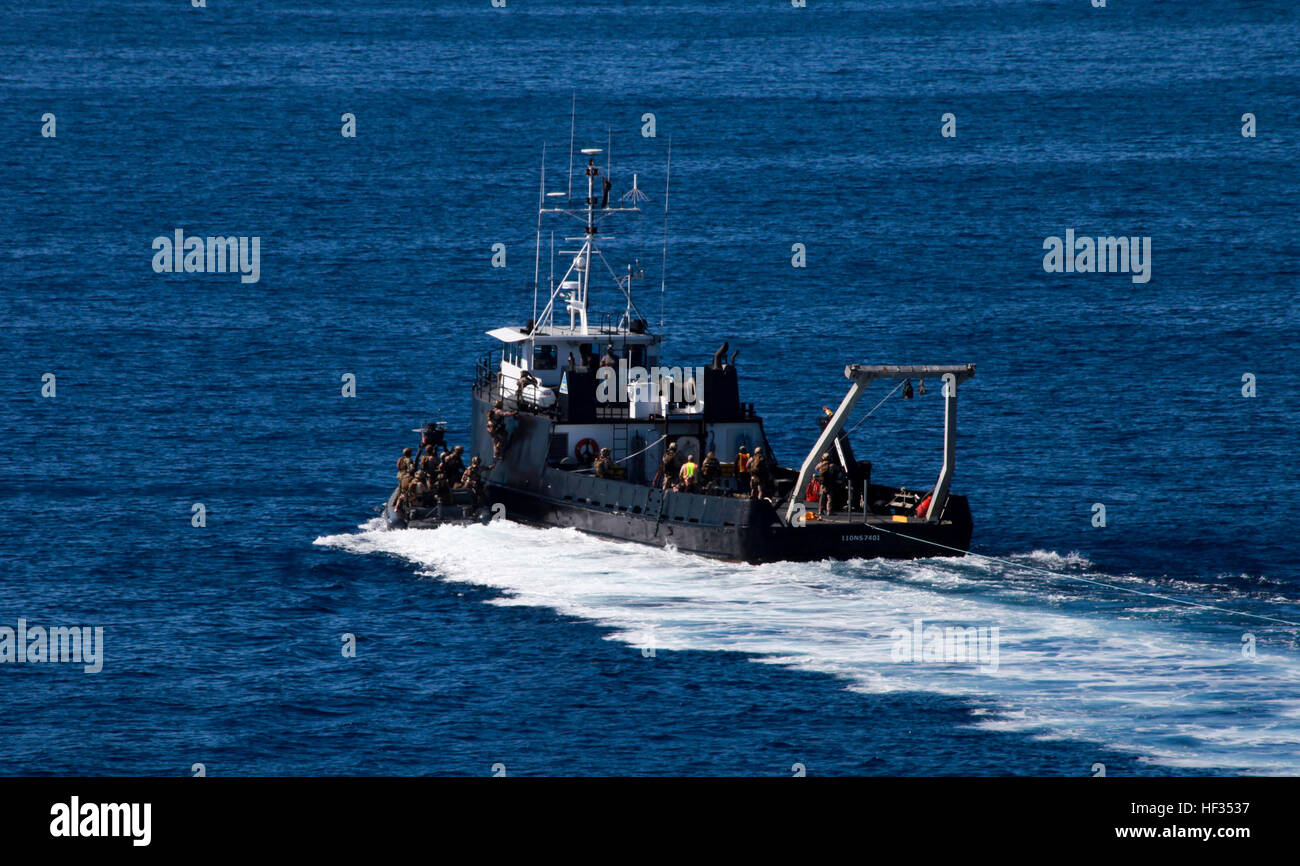U S Marines With The 15th Marine Expeditionary Units Maritime Raid