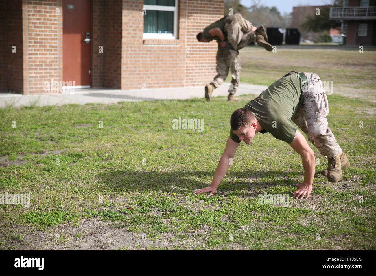 A machine gunner with weapons company hi-res stock photography and ...