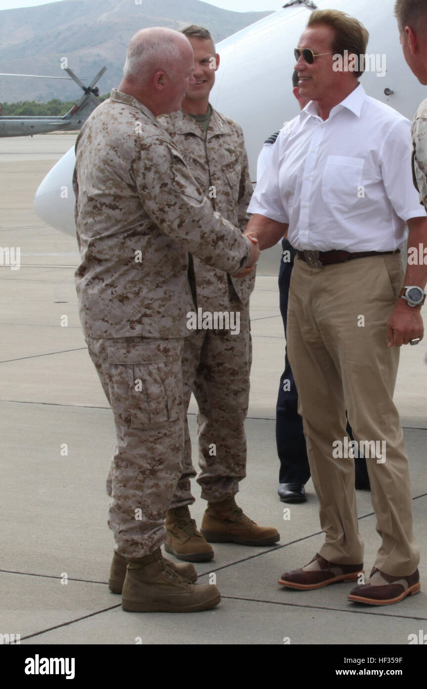 Arnold Schwarzenegger Hands High Resolution Stock Photography and ...