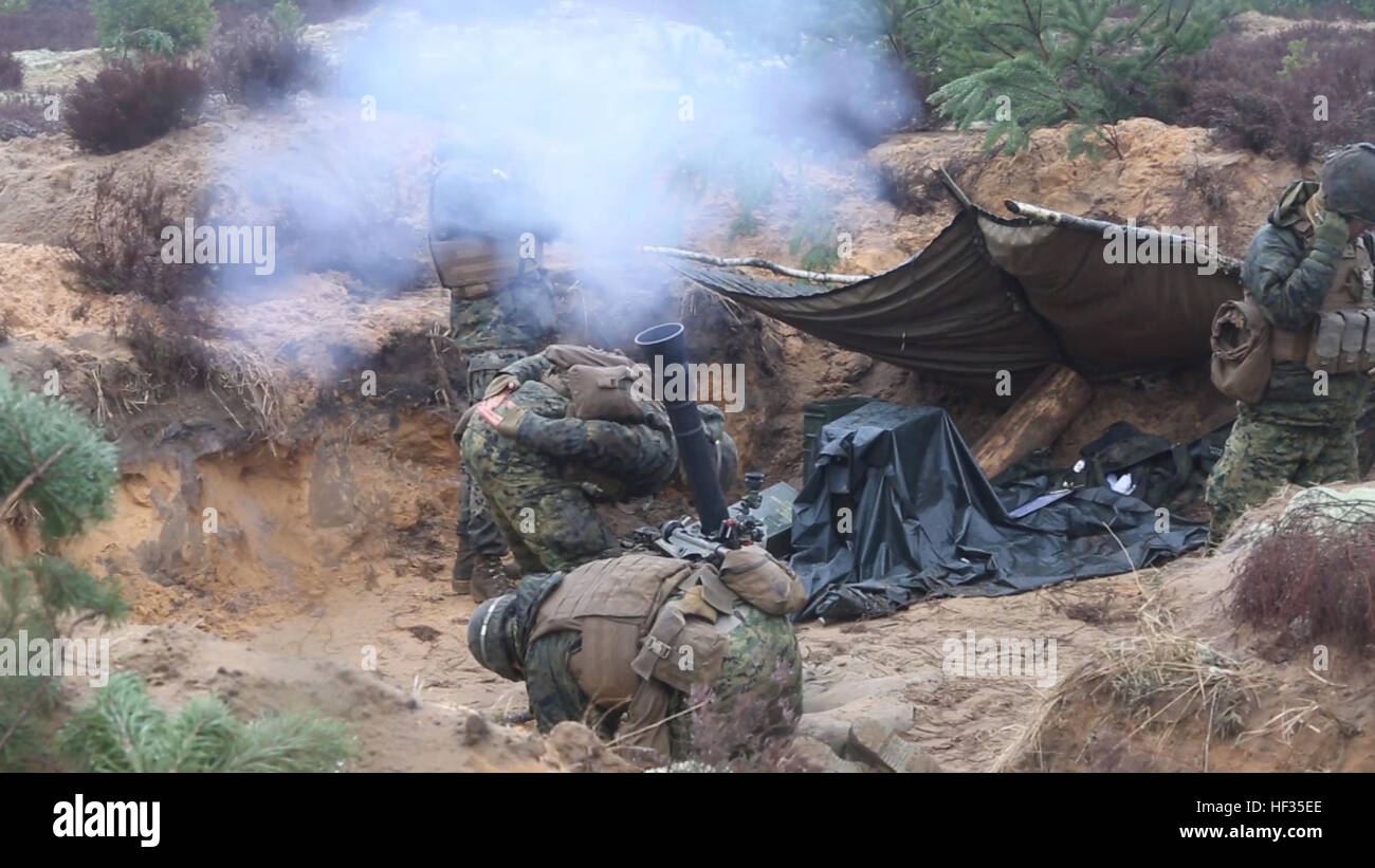 81 mortar men hi-res stock photography and images - Alamy