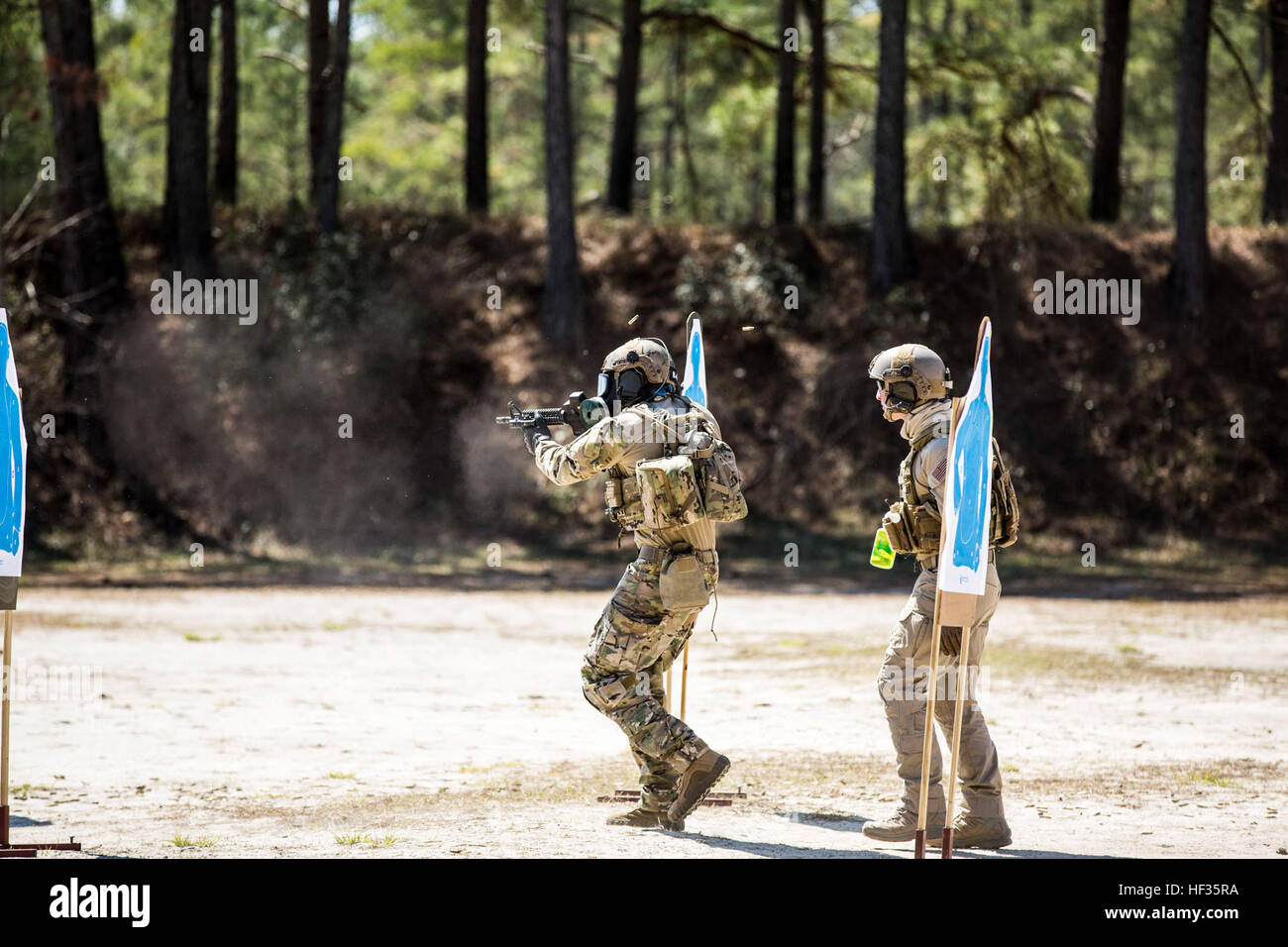 Mk18 rifle hi-res stock photography and images - Alamy