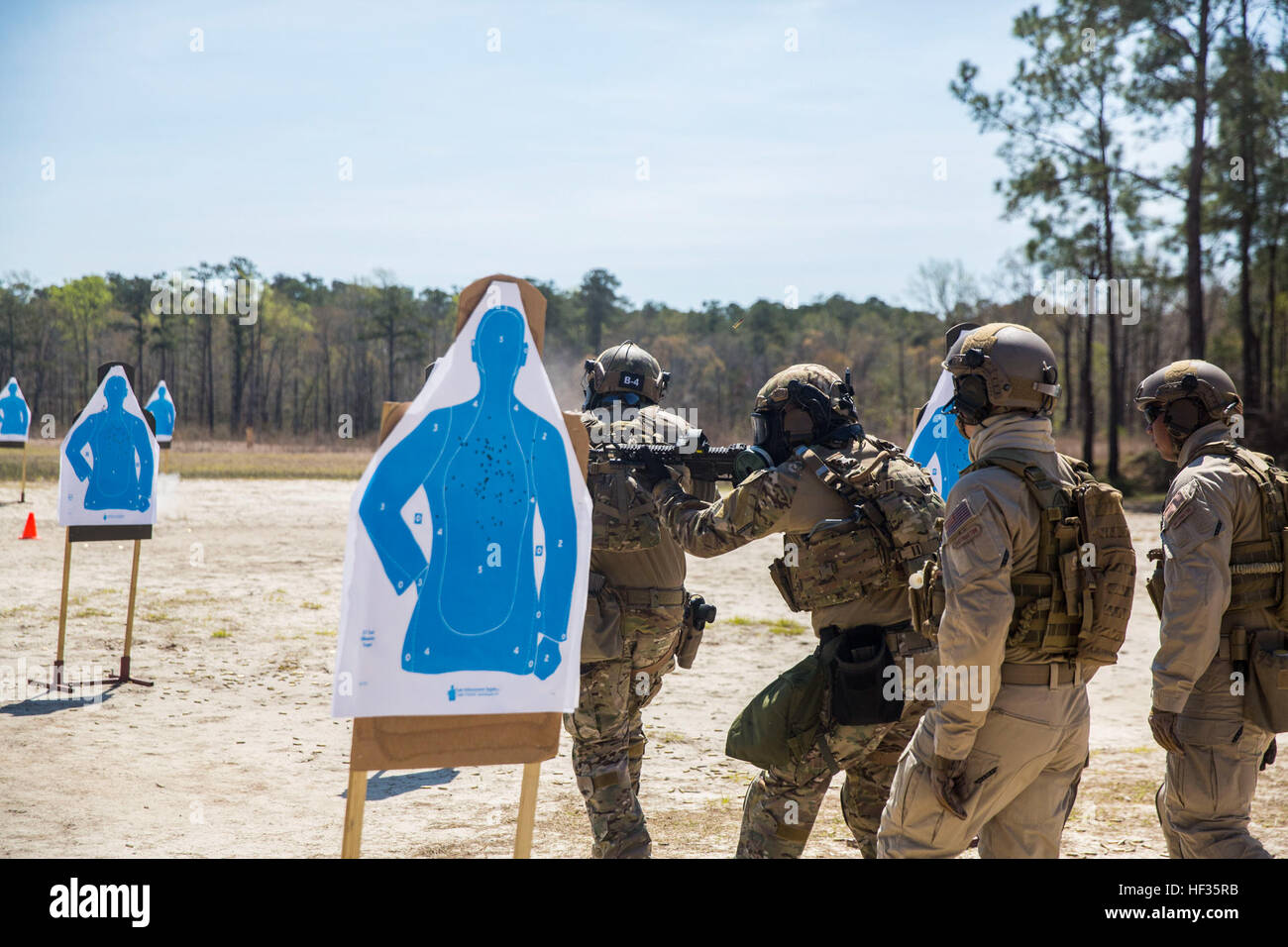Deployable Specialized Forces U.S. Coastguardsmen fire Mk18 rifles ...