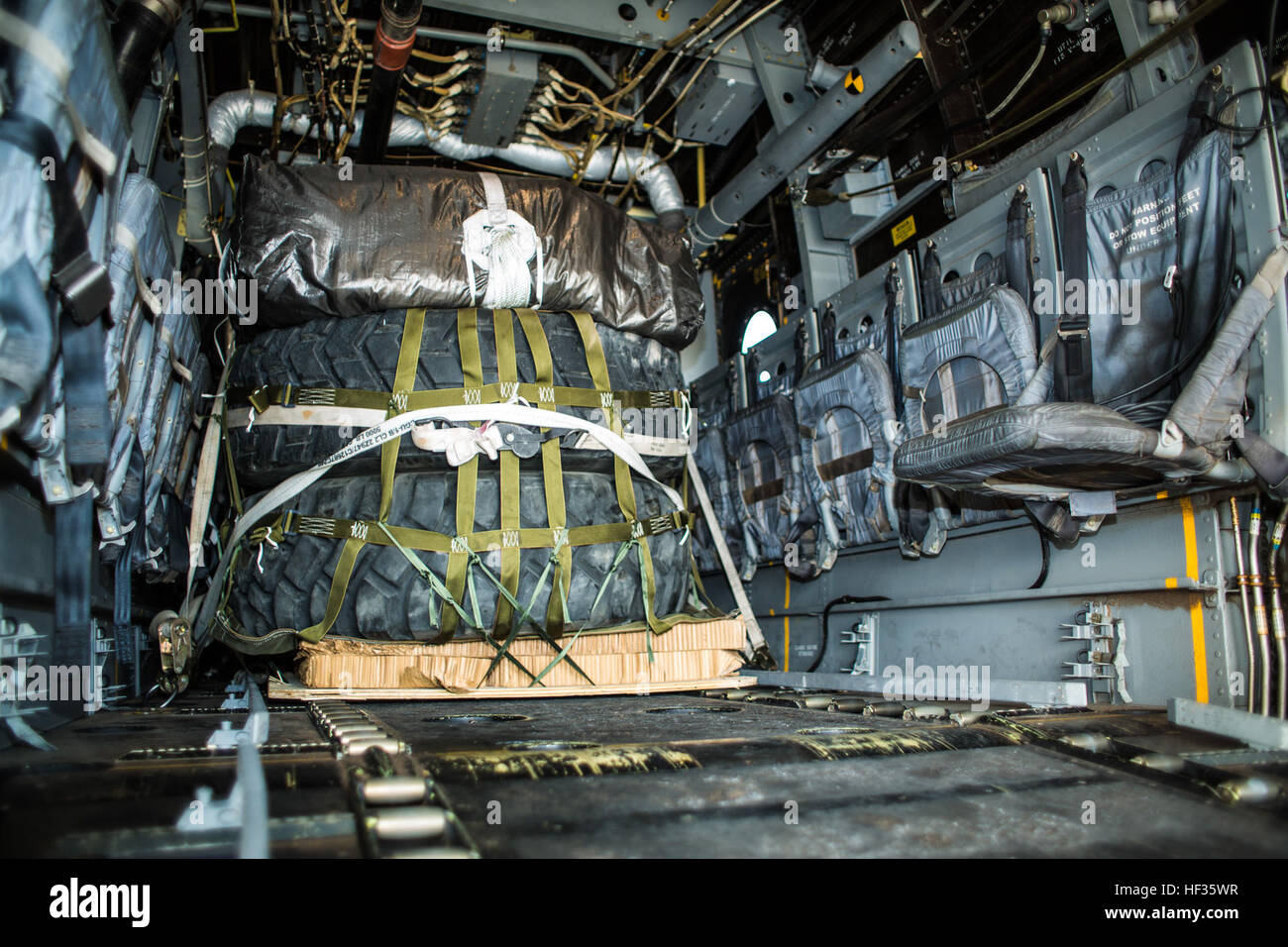 2 mv 22 osprey hi-res stock photography and images - Alamy