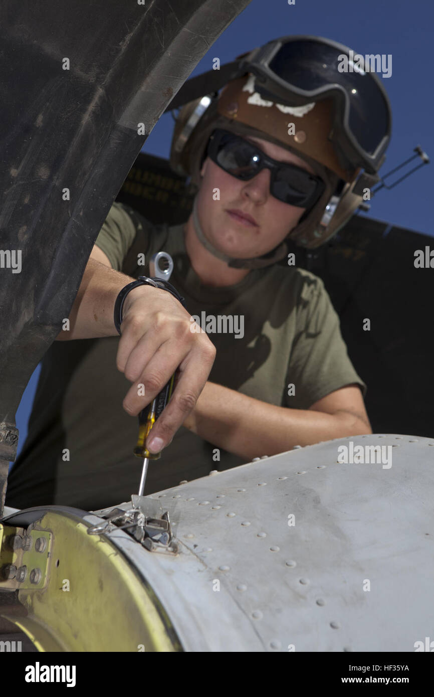 U.S. Marine Cpl Julianne Patton, Marine Heavy Helicopter Squadron 463 ...