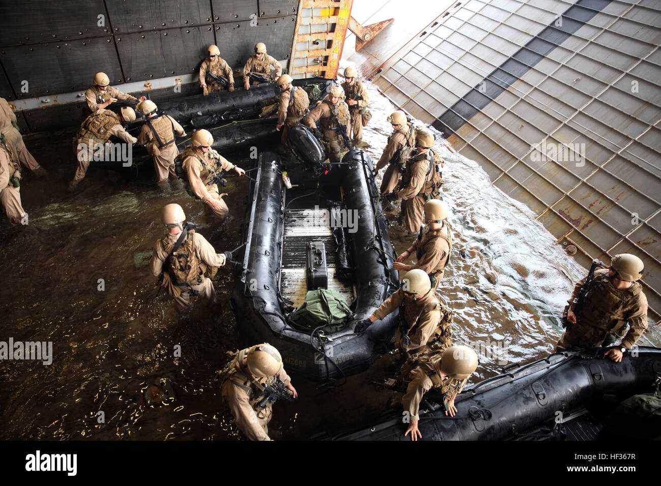 Marines with the 24th Marine Expeditionary Unit’s Maritime Raid Force ...