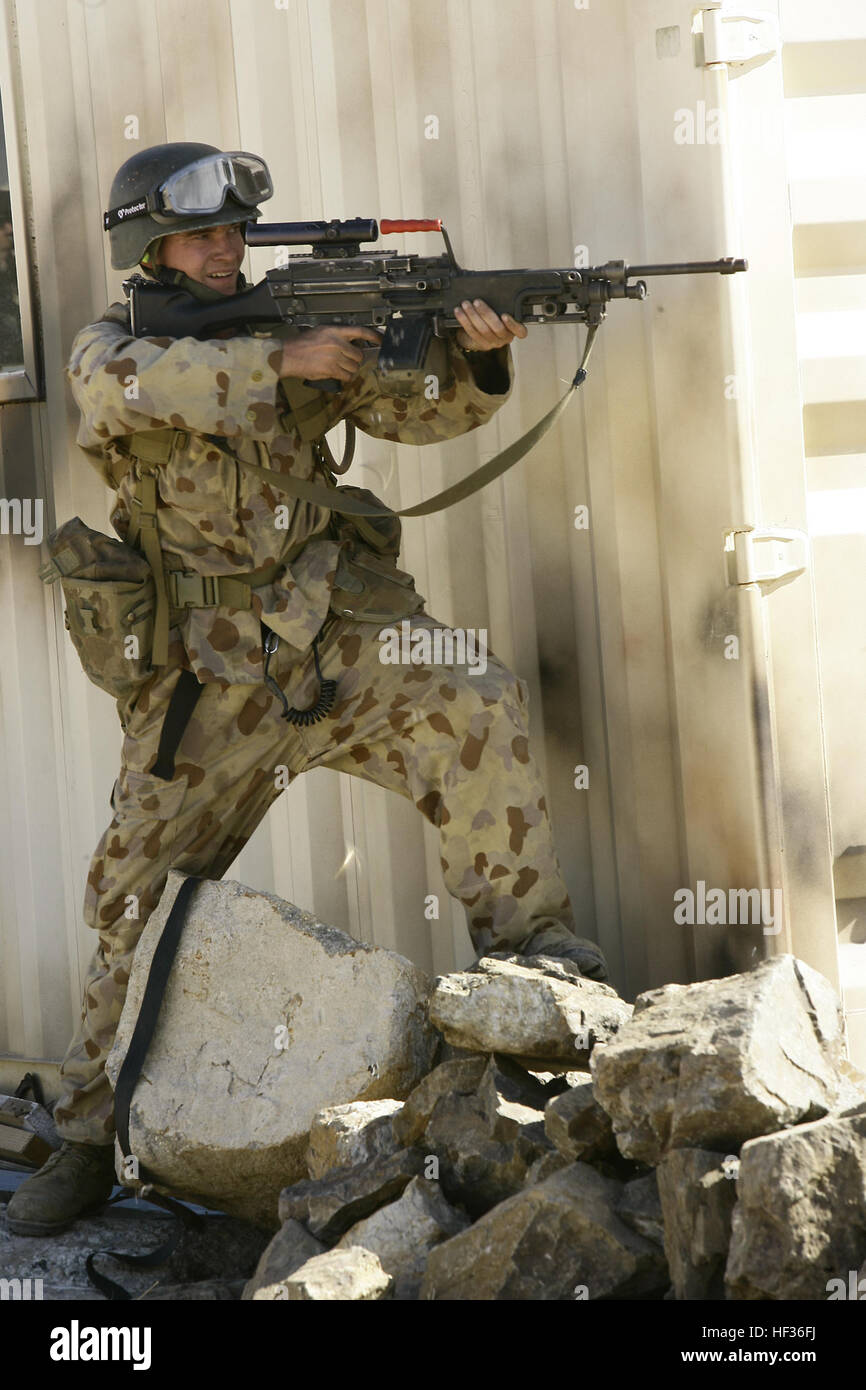 090722-M-9065A-072 QUEENSLAND, AUSTRALIA (July 22, 2009) An Australian ...