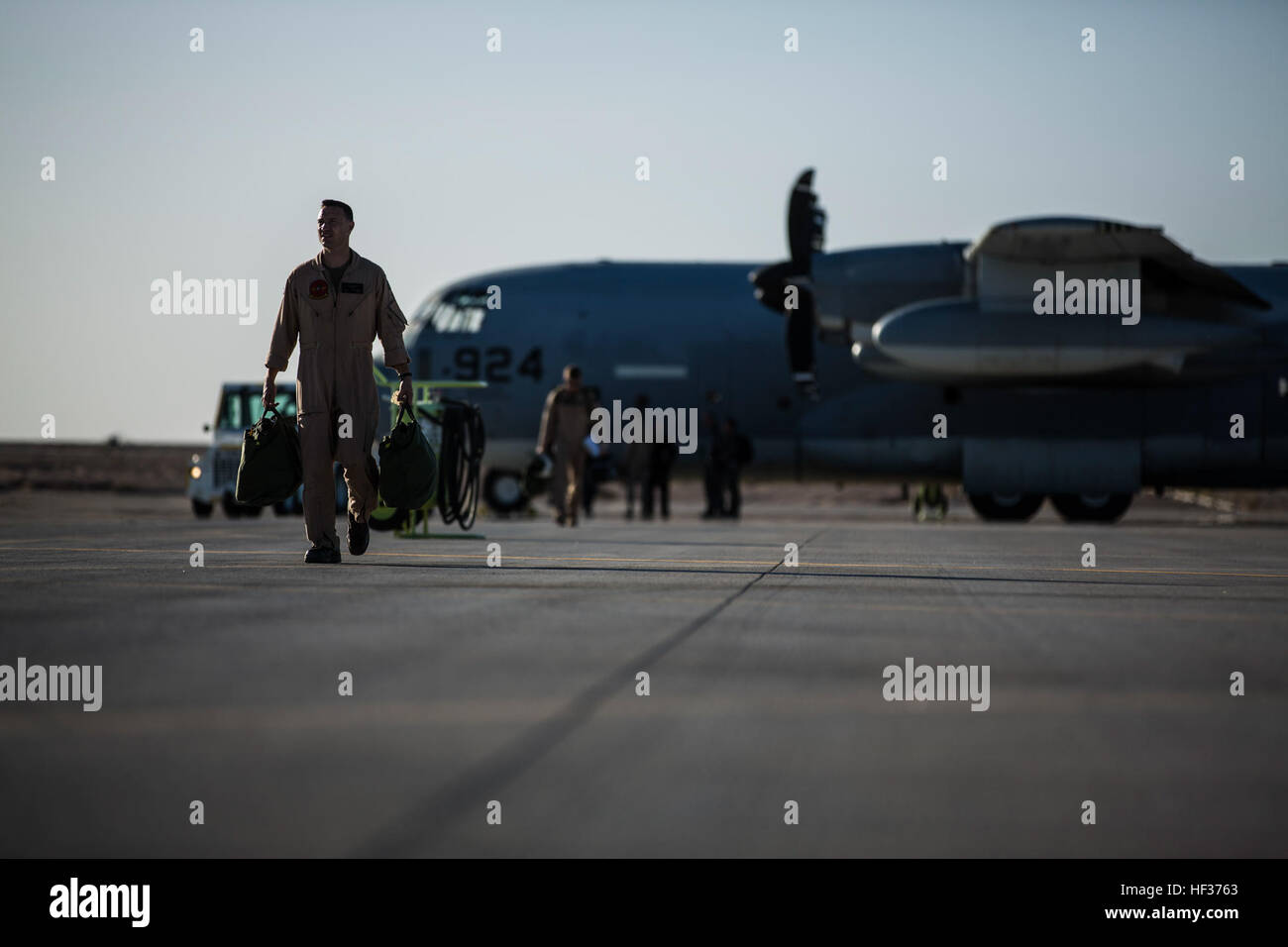 Unit support tanker hi-res stock photography and images - Alamy