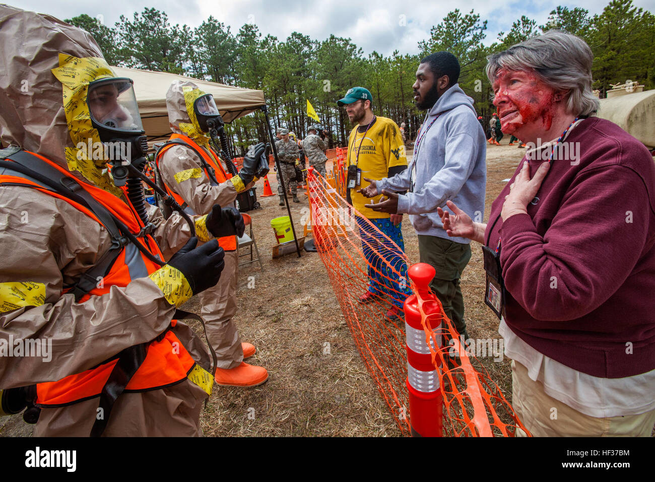 Soldiers with the 2nd-113th Infantry Battalion, 50th Infantry Brigade ...