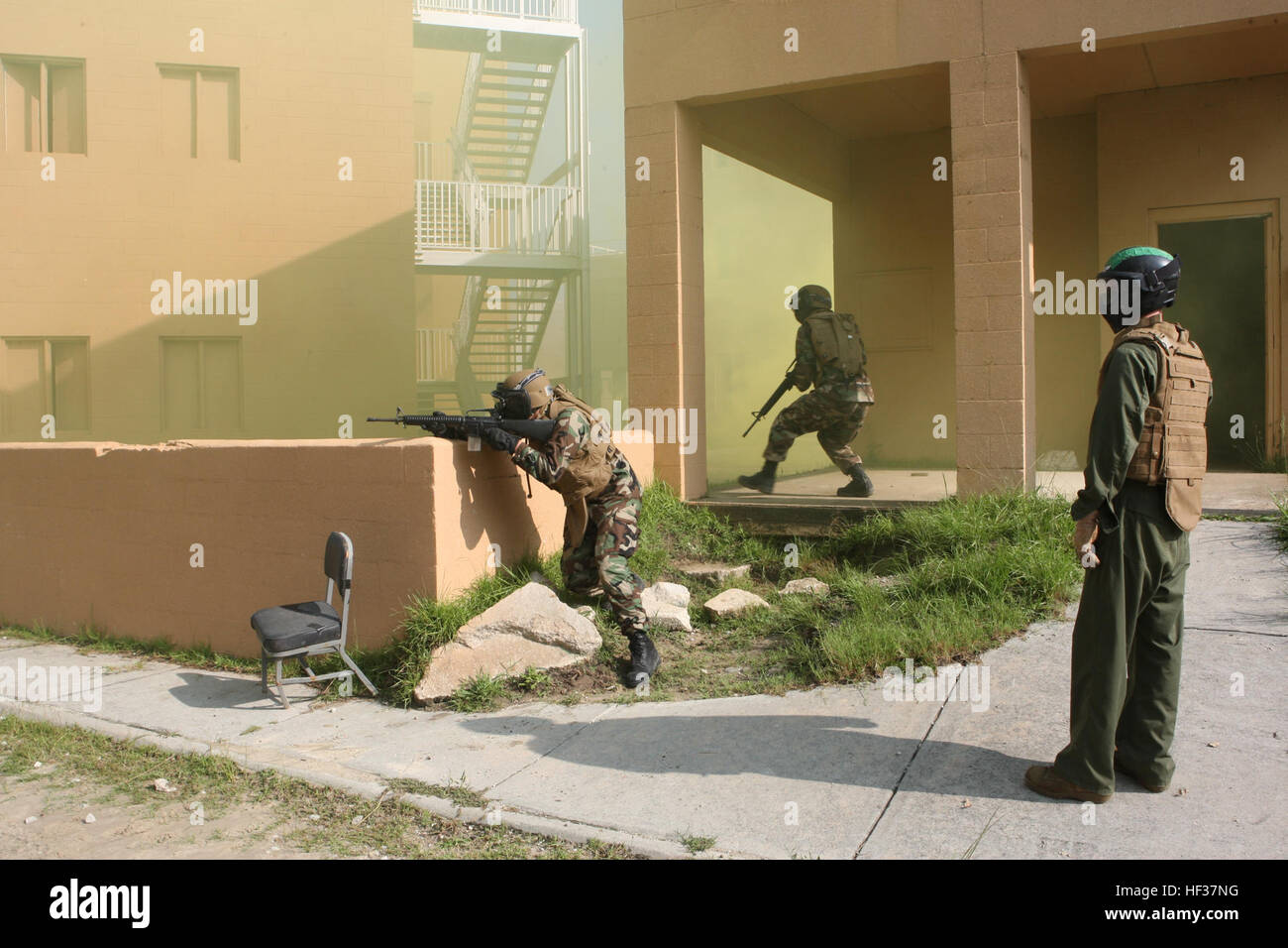 U.S. Naval Academy Midshipmen conduct military operations in urban ...