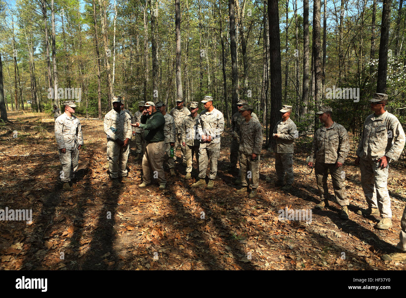 Marines from transportation services hi-res stock photography and ...
